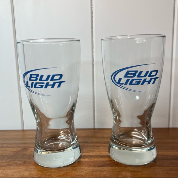 bud light | Dining | 2 Bud Light Beer Pilsner Glasses | Poshmark